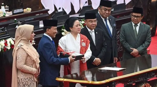 Daftar Anggota DPR, DPD, MPR RI Periode 2024–2029 Tertua dan Termuda ...