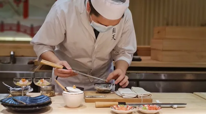 Mengenal Omakase, Konsep Makan ‘Terserah Chef’ dari Jepang | Narasi TV