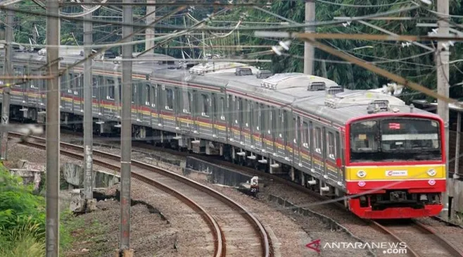 Cara Naik KRL Tanpa Kartu, Cukup Scan QR di Aplikasi Gojek | Narasi TV
