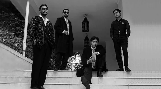 Lirik dan Makna Lagu Metakritik - .Feast Tentang Insecurity dan Jati ...