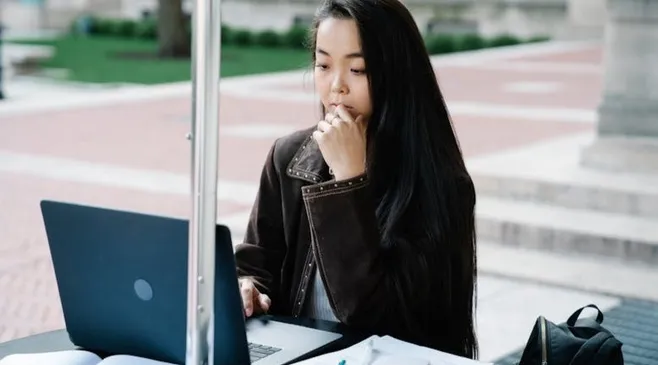 8 Universitas Terbaik yang Buka Program Kuliah S2 Online di Indonesia ...