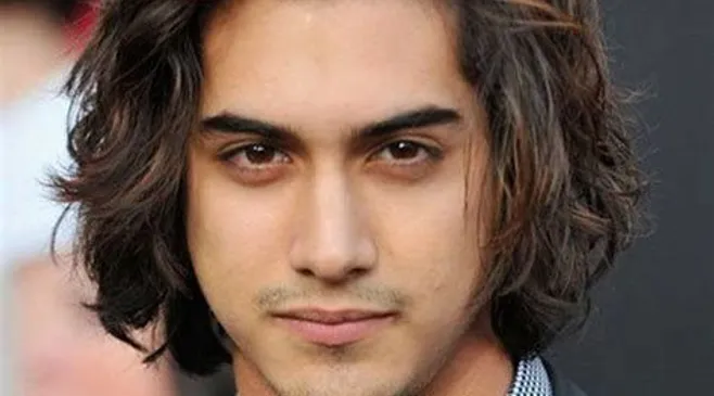 Model Rambut Panjang Untuk Laki Laki Yang Keren Dan Stylish Tahun 2024 ...